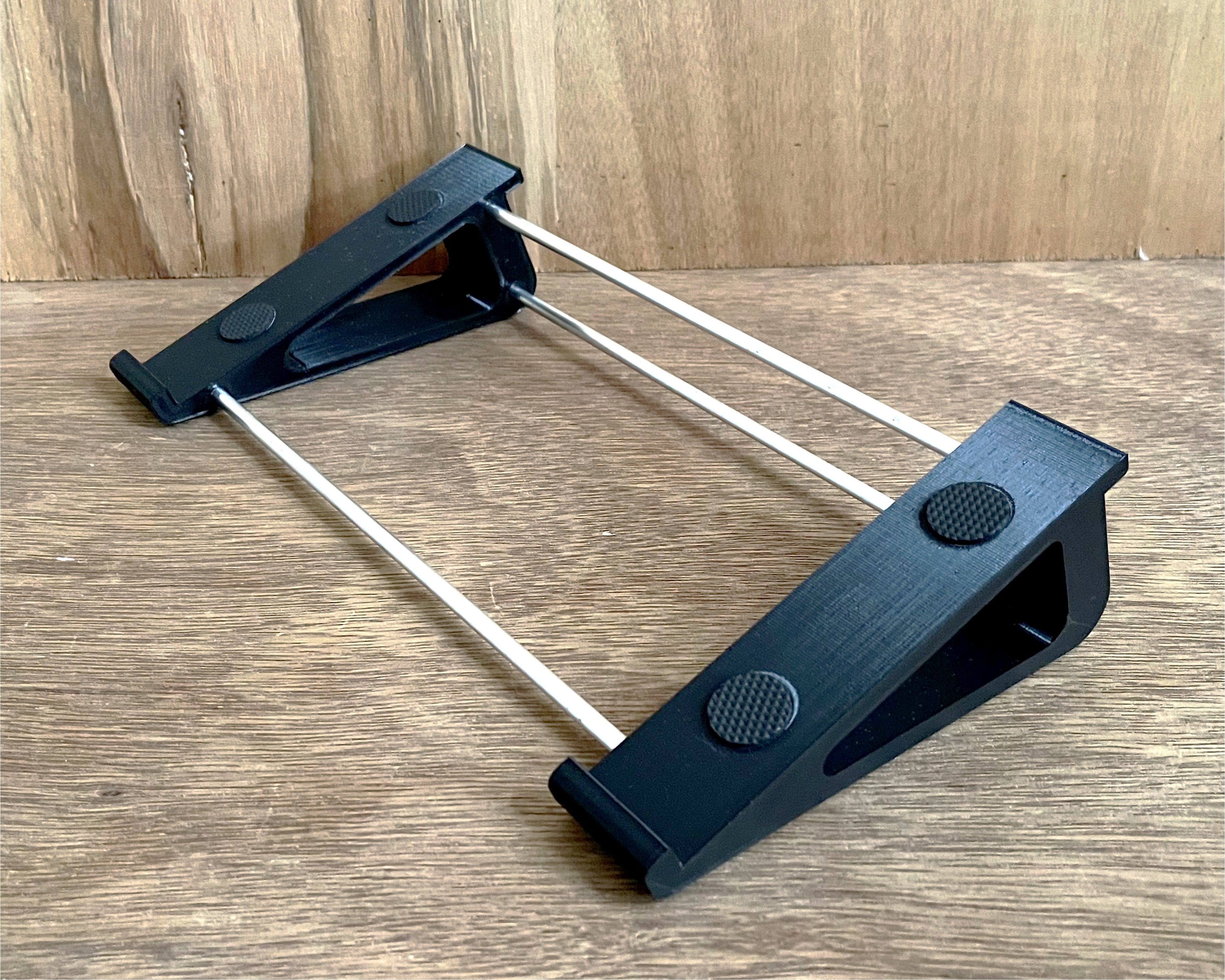 Korg Minilogue XD Module Desktop Stand – Cold Earth Industries